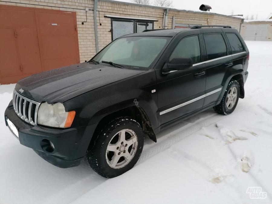 Melns Jeep Grand Cherokee 2005 Utena, ar dzinēja tilpumu 3.00 L un nobraukumu 371 tūkst. km par 3500 €, foto 1 vietnē AUTOMOTO.COM.LV