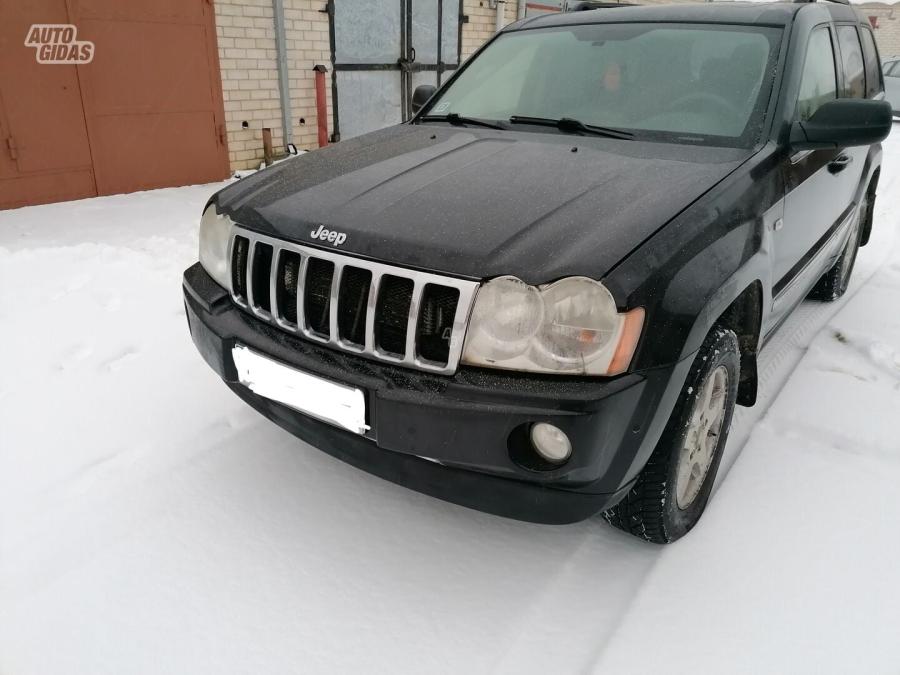 Melns Jeep Grand Cherokee 2005 Utena, ar dzinēja tilpumu 3.00 L un nobraukumu 371 tūkst. km par 3500 €, foto 2 vietnē AUTOMOTO.COM.LV