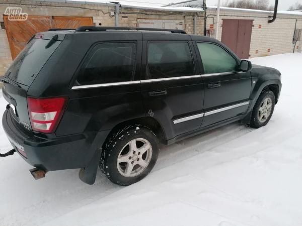 Melns Jeep Grand Cherokee 2005 Utena, ar dzinēja tilpumu 3.00 L un nobraukumu 371 tūkst. km par 3500 €, foto 5 vietnē AUTOMOTO.COM.LV