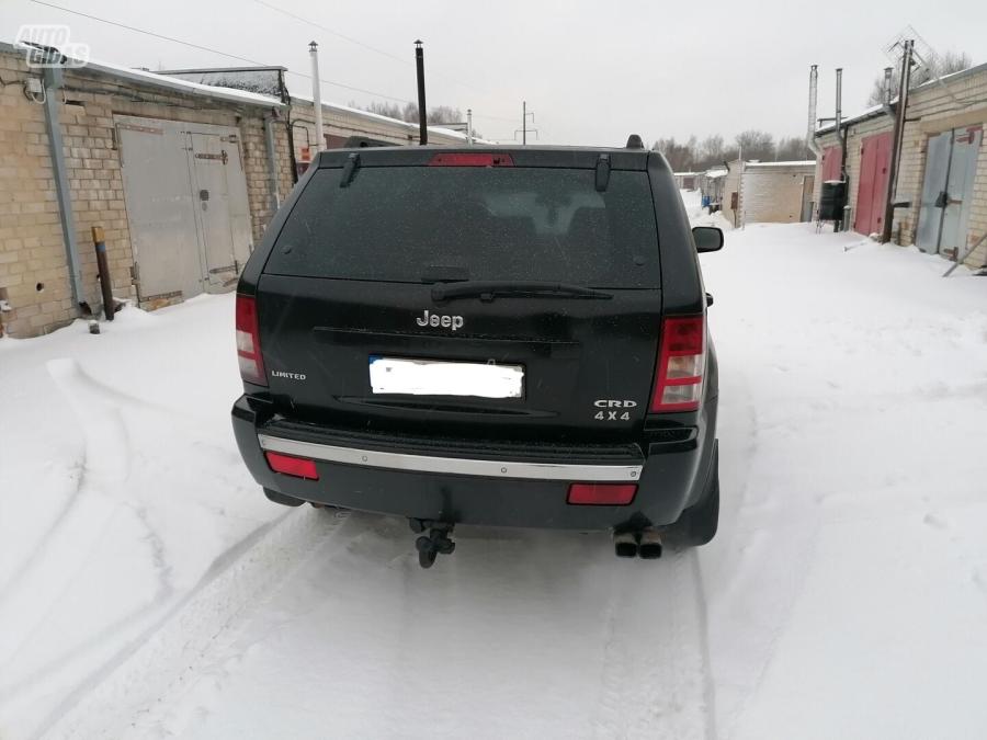 Melns Jeep Grand Cherokee 2005 Utena, ar dzinēja tilpumu 3.00 L un nobraukumu 371 tūkst. km par 3500 €, foto 6 vietnē AUTOMOTO.COM.LV