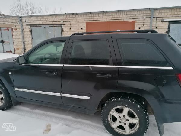 Melns Jeep Grand Cherokee 2005 Utena, ar dzinēja tilpumu 3.00 L un nobraukumu 371 tūkst. km par 3500 €, foto 7 vietnē AUTOMOTO.COM.LV