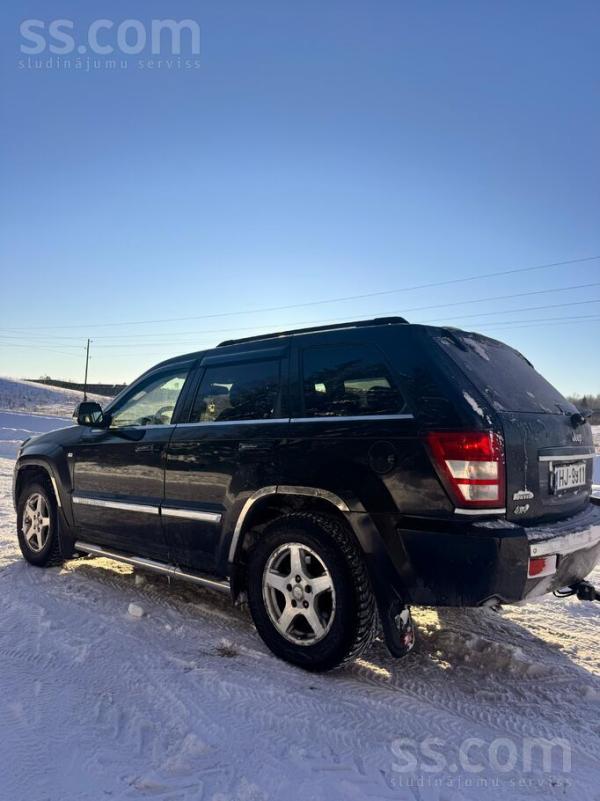 Melns Jeep Grand Cherokee 2005 Jēkabpils, ar dzinēja tilpumu 3.00 L un nobraukumu 283 tūkst. km par 4500 €, foto 4 vietnē AUTOMOTO.COM.LV