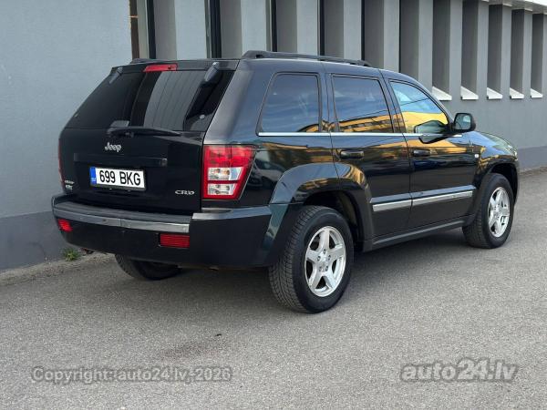Melns Jeep Grand Cherokee 2005 Tallina, ar dzinēja tilpumu 3.00 L un nobraukumu 229 tūkst. km par 3299 €, foto 5 vietnē AUTOMOTO.COM.LV
