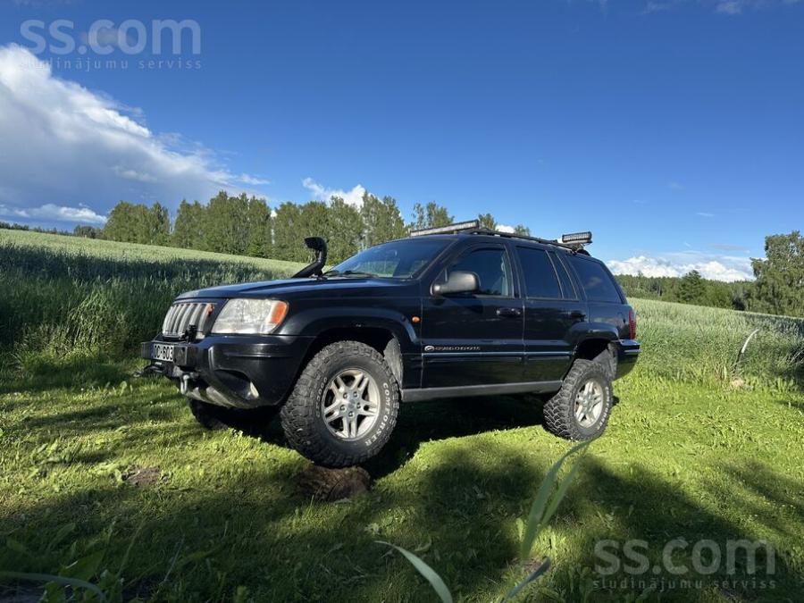 Melns Jeep Grand Cherokee 2005 Rīga, ar dzinēja tilpumu 2.70 L un nobraukumu 323 tūkst. km par 3900 €, foto 1 vietnē AUTOMOTO.COM.LV
