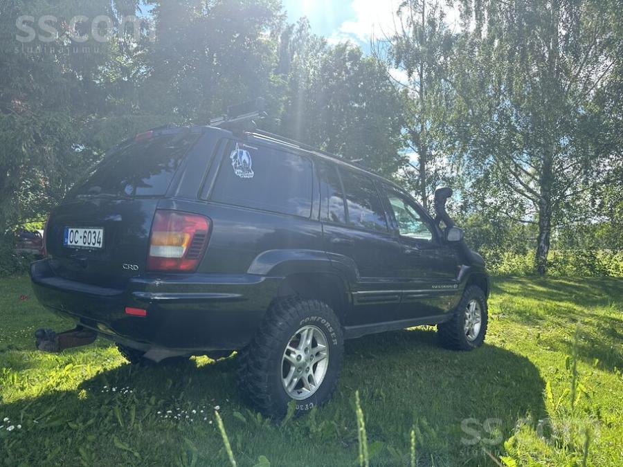 Melns Jeep Grand Cherokee 2005 Rīga, ar dzinēja tilpumu 2.70 L un nobraukumu 323 tūkst. km par 3900 €, foto 5 vietnē AUTOMOTO.COM.LV