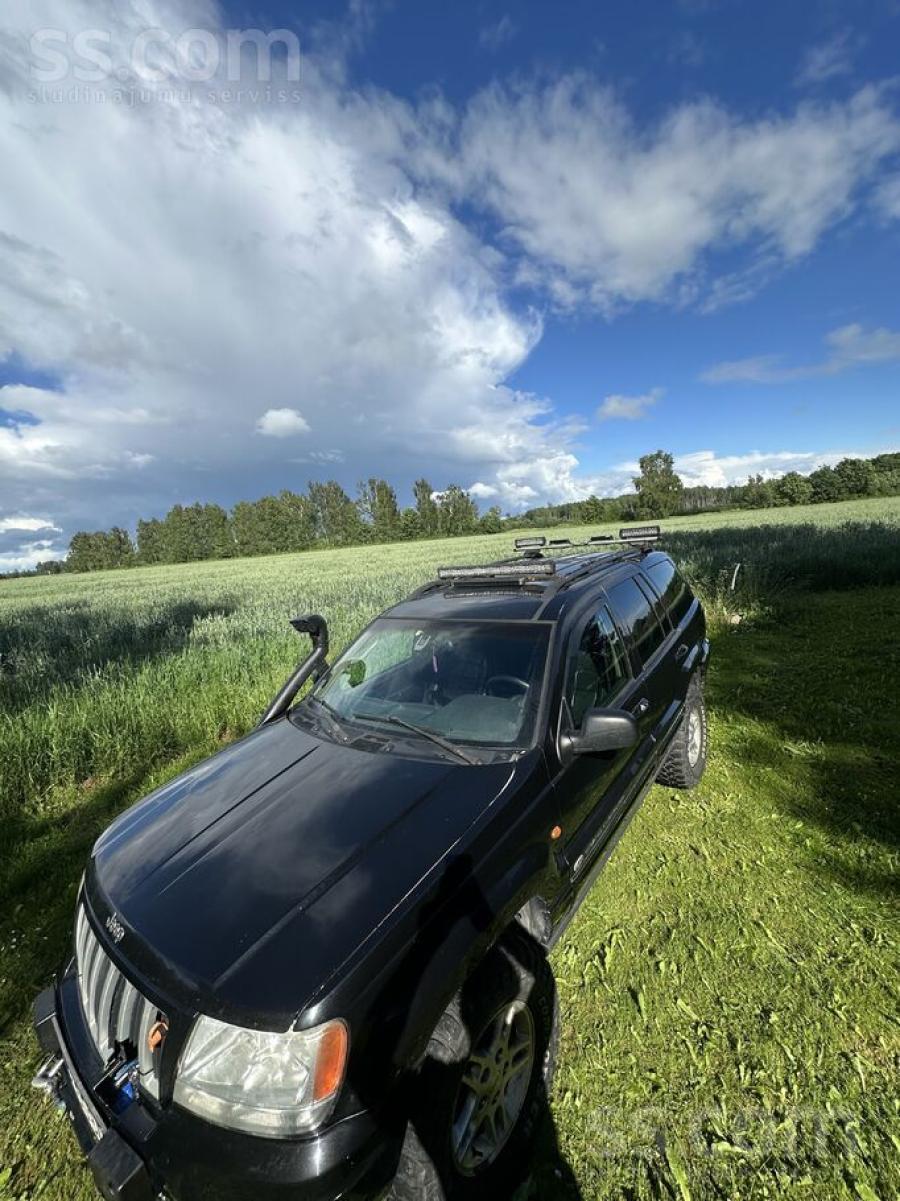 Melns Jeep Grand Cherokee 2005 Rīga, ar dzinēja tilpumu 2.70 L un nobraukumu 323 tūkst. km par 3900 €, foto 10 vietnē AUTOMOTO.COM.LV