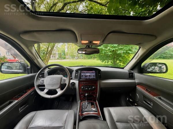 Melns Jeep Grand Cherokee 2005 Rīga, ar dzinēja tilpumu 3.00 L un nobraukumu 278 tūkst. km par 3500 €, foto 4 vietnē AUTOMOTO.COM.LV