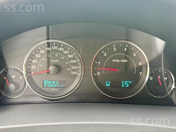 Melns Jeep Grand Cherokee 2005 Rīga, ar dzinēja tilpumu 3.00 L un nobraukumu 278 tūkst. km par 3500 €, foto 6 vietnē AUTOMOTO.COM.LV