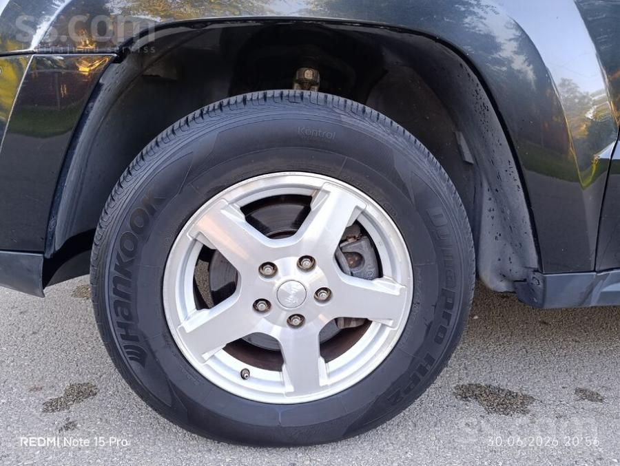 Melns Jeep Grand Cherokee 2005 Rīga, ar dzinēja tilpumu 3.00 L un nobraukumu 234 tūkst. km par 3950 €, foto 4 vietnē AUTOMOTO.COM.LV