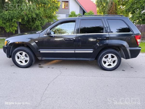 Black Jeep Grand Cherokee 2005 in Riga, with an engine capacity of 3.00 L and mileage of 234 thousand km for 3950 €, photo 4 on AUTOMOTO.COM.LV