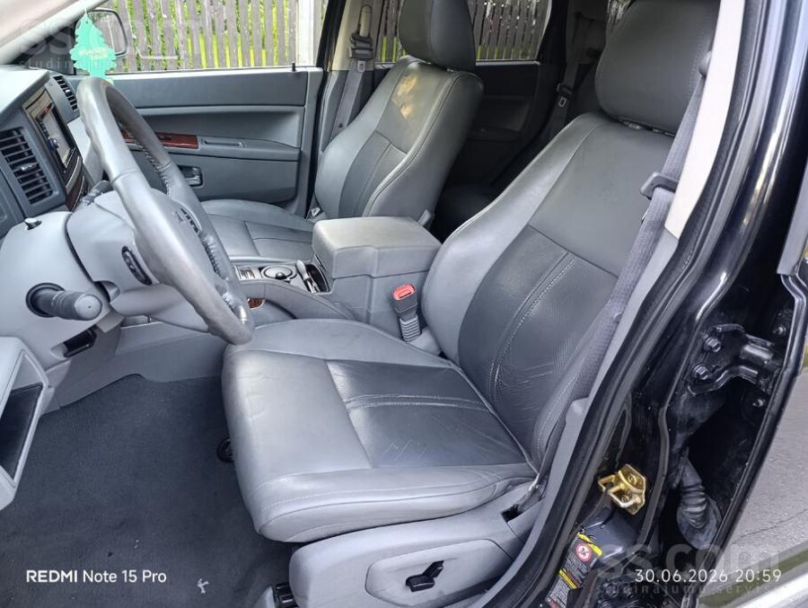 Melns Jeep Grand Cherokee 2005 Rīga, ar dzinēja tilpumu 3.00 L un nobraukumu 234 tūkst. km par 3950 €, foto 23 vietnē AUTOMOTO.COM.LV