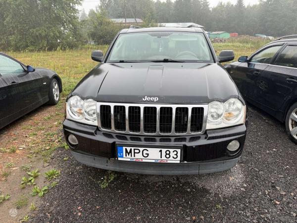 Melns Jeep Grand Cherokee 2005 Širvintos, ar dzinēja tilpumu 2.99 L un nobraukumu 343 tūkst. km par 4399 €, foto 2 vietnē AUTOMOTO.COM.LV