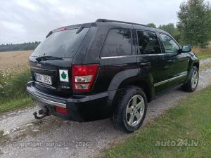 Black Jeep Grand Cherokee 2005 in Tallinn, with an engine capacity of 3.00 L and mileage of 288 thousand km for 3500 €, photo 4 on AUTOMOTO.COM.LV