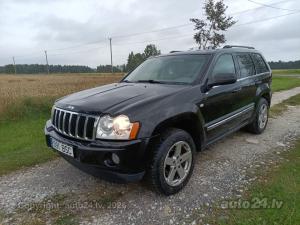 Black Jeep Grand Cherokee 2005 in Tallinn, with an engine capacity of 3.00 L and mileage of 288 thousand km for 3500 €, photo 8 on AUTOMOTO.COM.LV