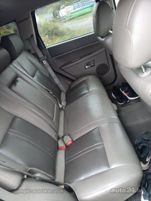 Melns Jeep Grand Cherokee 2005 Tallina, ar dzinēja tilpumu 3.00 L un nobraukumu 288 tūkst. km par 3500 €, foto 13 vietnē AUTOMOTO.COM.LV