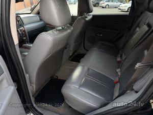 Melns Jeep Grand Cherokee 2005 Tartu, ar dzinēja tilpumu 3.00 L un nobraukumu 368 tūkst. km par 4000 €, foto 10 vietnē AUTOMOTO.COM.LV