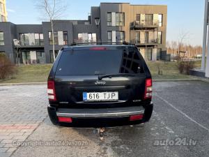 Black Jeep Grand Cherokee 2006 in Tartu, with an engine capacity of 3.00 L and mileage of 0 thousand km for 3999 €, photo 8 on AUTOMOTO.COM.LV