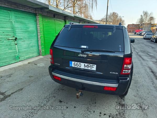 Black Jeep Grand Cherokee 2006 in Tallinn, with an engine capacity of 3.00 L and mileage of 292 thousand km for 5300 €, photo 4 on AUTOMOTO.COM.LV