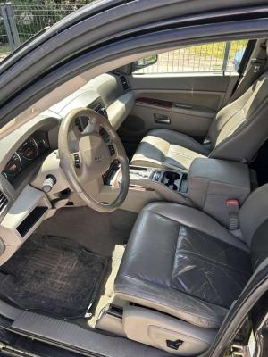 Melns Jeep Grand Cherokee 2006 Kauņa, ar dzinēja tilpumu 2.99 L un nobraukumu 217 tūkst. km par 2999 €, foto 9 vietnē AUTOMOTO.COM.LV
