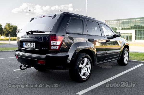 Melns Jeep Grand Cherokee 2006 Tallina, ar dzinēja tilpumu 3.00 L un nobraukumu 292 tūkst. km par 4999 €, foto 4 vietnē AUTOMOTO.COM.LV