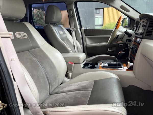 Melns Jeep Grand Cherokee 2006 Tartu, ar dzinēja tilpumu 3.00 L un nobraukumu 0 tūkst. km par 3999 €, foto 9 vietnē AUTOMOTO.COM.LV