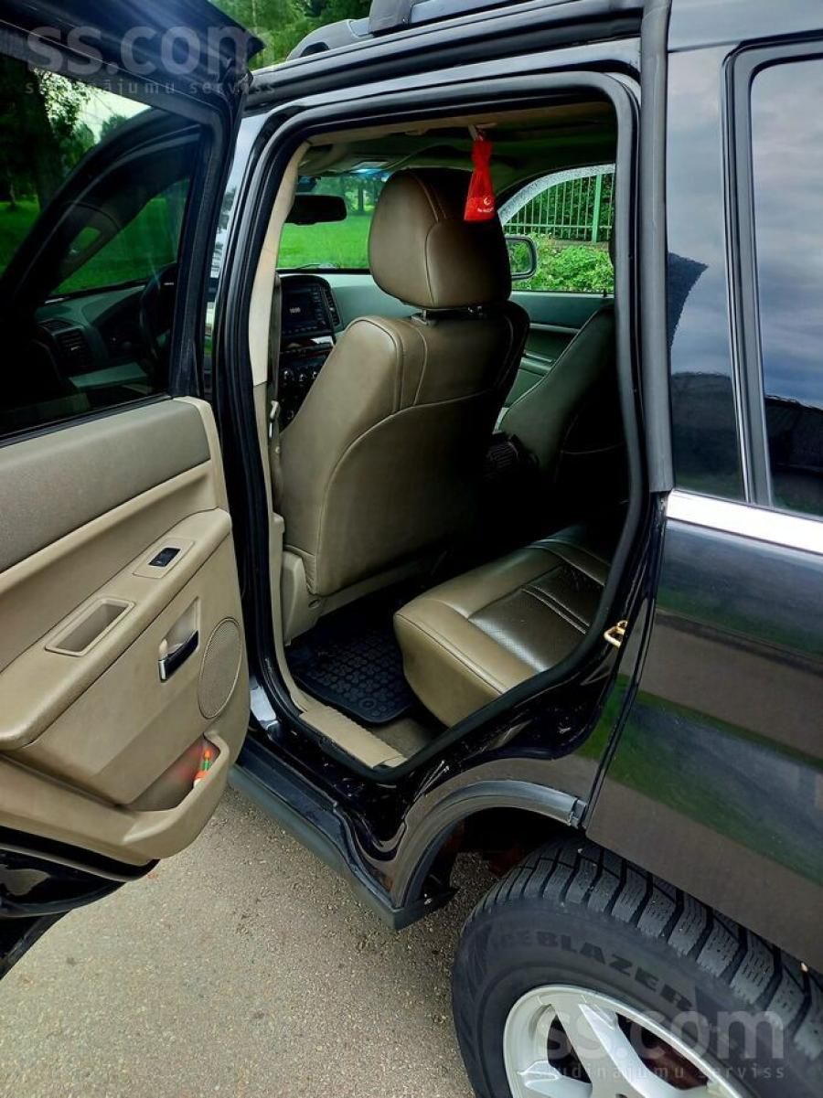 Melns Jeep Grand Cherokee 2006 Rīga, ar dzinēja tilpumu 3.00 L un nobraukumu 292 tūkst. km par 4800 €, foto 9 vietnē AUTOMOTO.COM.LV