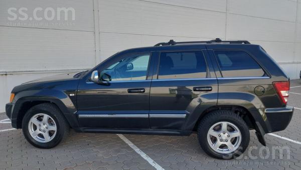 Jeep Grand Cherokee 2006 Rīga vietnē Melns Jeep Grand Cherokee 2006 Rīga, ar dzinēja tilpumu 3.00 L un nobraukumu 291 tūkst. km par 4800 €, foto 11 vietnē AUTOMOTO.COM.LV