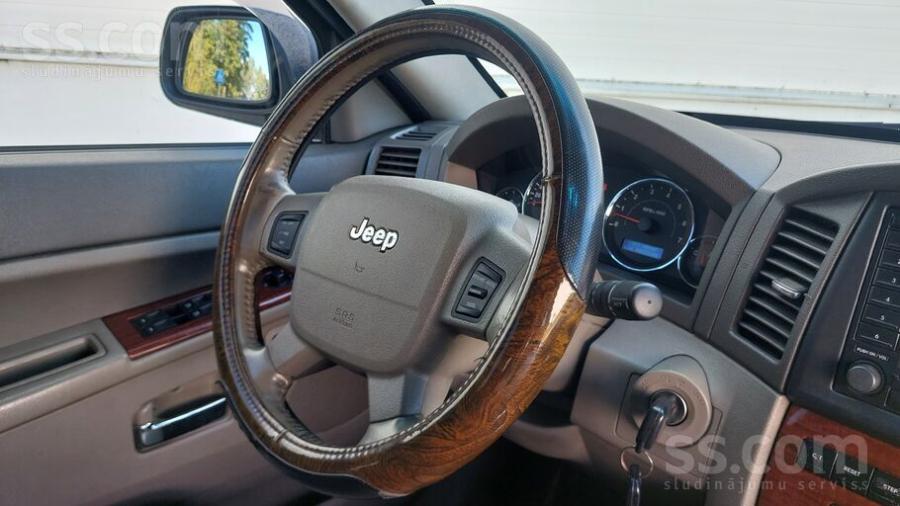 Melns Jeep Grand Cherokee 2006 Rīga, ar dzinēja tilpumu 3.00 L un nobraukumu 291 tūkst. km par 4800 €, foto 16 vietnē AUTOMOTO.COM.LV