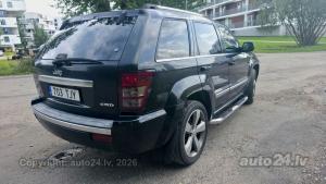 Black Jeep Grand Cherokee 2006 in Tartu, with an engine capacity of 3.00 L and mileage of 0 thousand km for 5550 €, photo 5 on AUTOMOTO.COM.LV