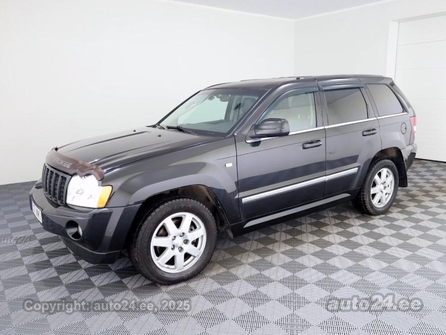 Melns Jeep Grand Cherokee 2007 Tallina, ar dzinēja tilpumu 3.00 L un nobraukumu 287 tūkst. km par 3199 €, foto 2 vietnē AUTOMOTO.COM.LV