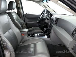 Melns Jeep Grand Cherokee 2007 Tallina, ar dzinēja tilpumu 3.00 L un nobraukumu 287 tūkst. km par 3199 €, foto 6 vietnē AUTOMOTO.COM.LV