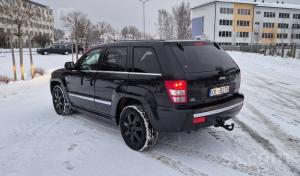 Black Jeep Grand Cherokee 2007 in Dobele, with an engine capacity of 3.00 L and mileage of 287 thousand km for 4350 €, photo 2 on AUTOMOTO.COM.LV