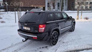 Black Jeep Grand Cherokee 2007 in Dobele, with an engine capacity of 3.00 L and mileage of 287 thousand km for 4350 €, photo 3 on AUTOMOTO.COM.LV