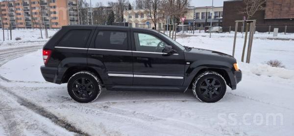 Black Jeep Grand Cherokee 2007 in Dobele, with an engine capacity of 3.00 L and mileage of 287 thousand km for 4350 €, photo 6 on AUTOMOTO.COM.LV