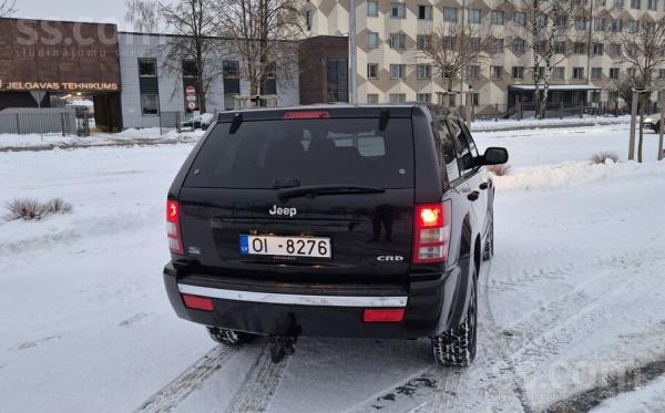 Black Jeep Grand Cherokee 2007 in Dobele, with an engine capacity of 3.00 L and mileage of 287 thousand km for 4350 €, photo 7 on AUTOMOTO.COM.LV