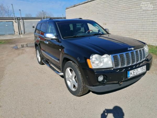 Black Jeep Grand Cherokee 2007 in Utena, with an engine capacity of 3.00 L and mileage of 275 thousand km for 4150 €, photo 4 on AUTOMOTO.COM.LV