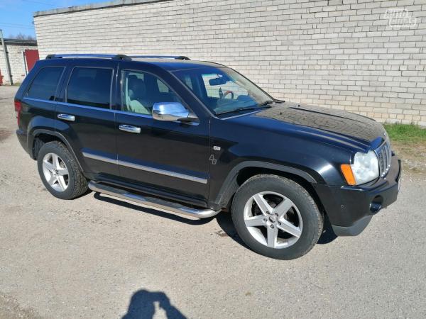 Black Jeep Grand Cherokee 2007 in Utena, with an engine capacity of 3.00 L and mileage of 275 thousand km for 4150 €, photo 5 on AUTOMOTO.COM.LV