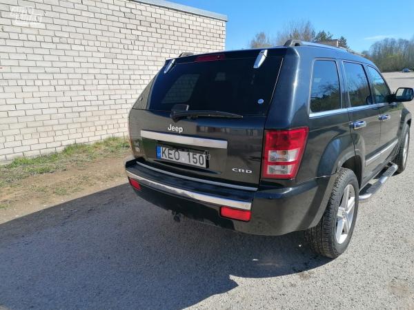 Black Jeep Grand Cherokee 2007 in Utena, with an engine capacity of 3.00 L and mileage of 275 thousand km for 4150 €, photo 8 on AUTOMOTO.COM.LV
