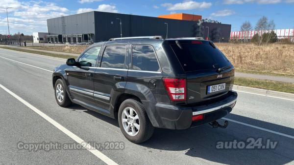Black Jeep Grand Cherokee 2007 in Tallinn, with an engine capacity of 3.00 L and mileage of 225 thousand km for 5500 €, photo 3 on AUTOMOTO.COM.LV