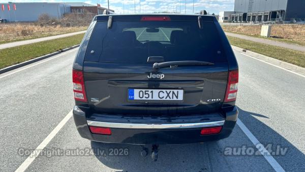 Black Jeep Grand Cherokee 2007 in Tallinn, with an engine capacity of 3.00 L and mileage of 225 thousand km for 5500 €, photo 4 on AUTOMOTO.COM.LV