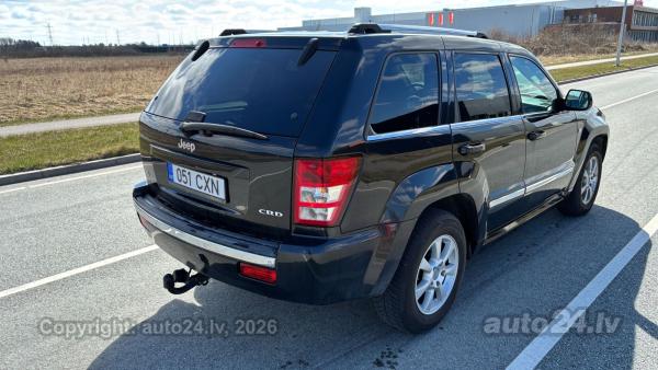 Black Jeep Grand Cherokee 2007 in Tallinn, with an engine capacity of 3.00 L and mileage of 225 thousand km for 5500 €, photo 5 on AUTOMOTO.COM.LV