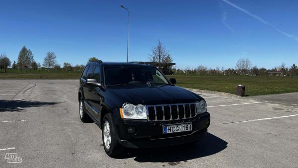 Black Jeep Grand Cherokee 2007 in Marijampole, with an engine capacity of 3.00 L and mileage of 224 thousand km for 4250 €, photo 2 on AUTOMOTO.COM.LV