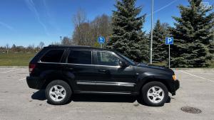 Black Jeep Grand Cherokee 2007 in Marijampole, with an engine capacity of 3.00 L and mileage of 224 thousand km for 4250 €, photo 5 on AUTOMOTO.COM.LV