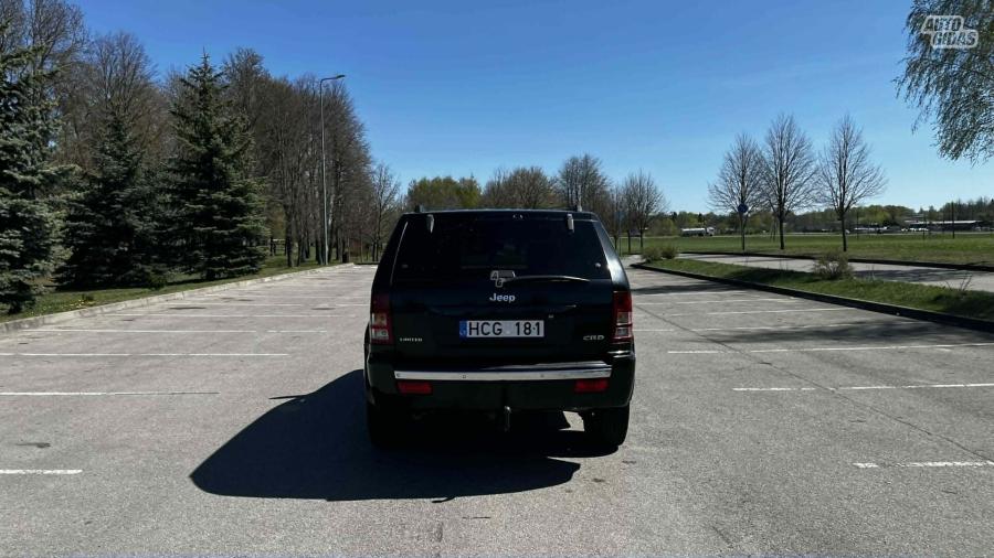 Black Jeep Grand Cherokee 2007 in Marijampole, with an engine capacity of 3.00 L and mileage of 224 thousand km for 4250 €, photo 9 on AUTOMOTO.COM.LV