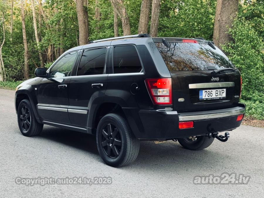 Melns Jeep Grand Cherokee 2007 Tallina, ar dzinēja tilpumu 3.00 L un nobraukumu 300 tūkst. km par 3990 €, foto 4 vietnē AUTOMOTO.COM.LV