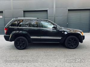 Melns Jeep Grand Cherokee 2007 Tallina, ar dzinēja tilpumu 3.00 L un nobraukumu 300 tūkst. km par 3990 €, foto 6 vietnē AUTOMOTO.COM.LV