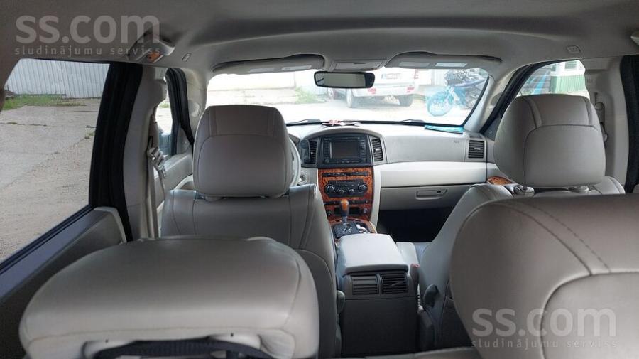 Melns Jeep Grand Cherokee 2007 Tukums, ar dzinēja tilpumu 3.00 L un nobraukumu 370 tūkst. km par 2950 €, foto 4 vietnē AUTOMOTO.COM.LV