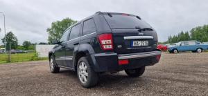 Black Jeep Grand Cherokee 2007 in Daugavpils, with an engine capacity of 3.00 L and mileage of 278 thousand km for 5550 €, photo 4 on AUTOMOTO.COM.LV