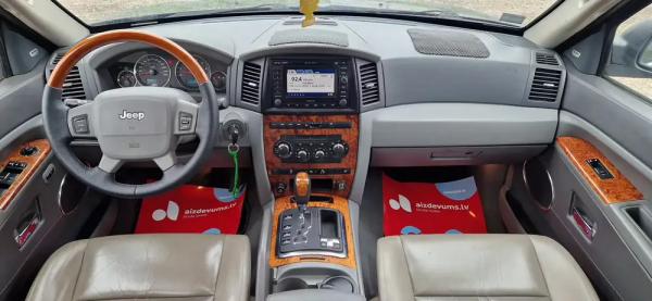 Melns Jeep Grand Cherokee 2007 Daugavpils, ar dzinēja tilpumu 3.00 L un nobraukumu 278 tūkst. km par 5550 €, foto 9 vietnē AUTOMOTO.COM.LV