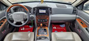 Black Jeep Grand Cherokee 2007 in Daugavpils, with an engine capacity of 3.00 L and mileage of 278 thousand km for 5550 €, photo 10 on AUTOMOTO.COM.LV
